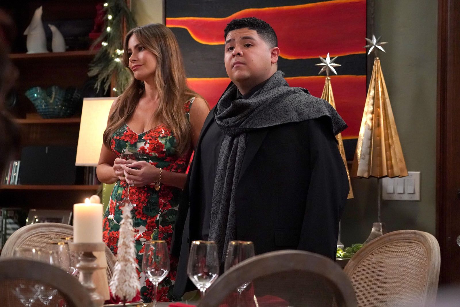 Modern Family : Modern Family : Photo Rico Rodriguez, Sofía Vergara ...