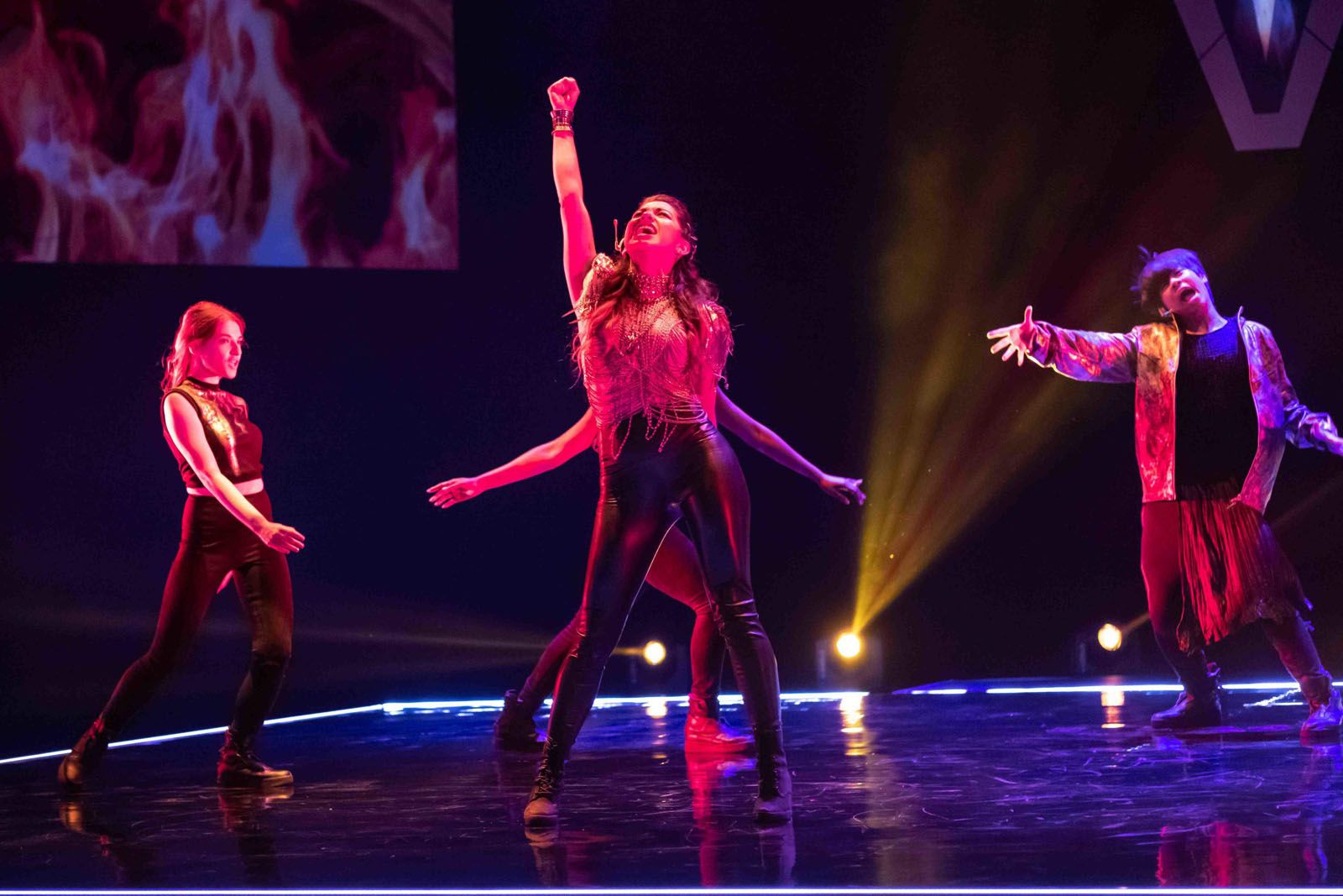 Photo de Humberly González - Utopia Falls : Photo Humberly González ...