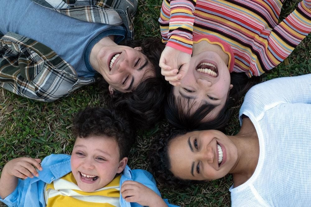 Photo de Blue Chapman - Photo Blue Chapman, Emjay Anthony, Michele ...