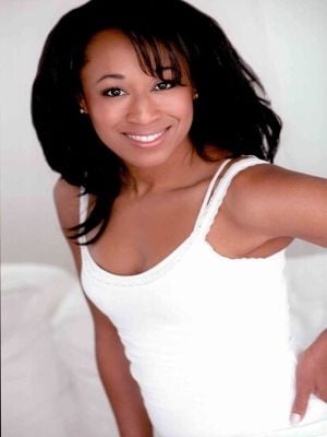 Brenda Crichlow - AlloCiné