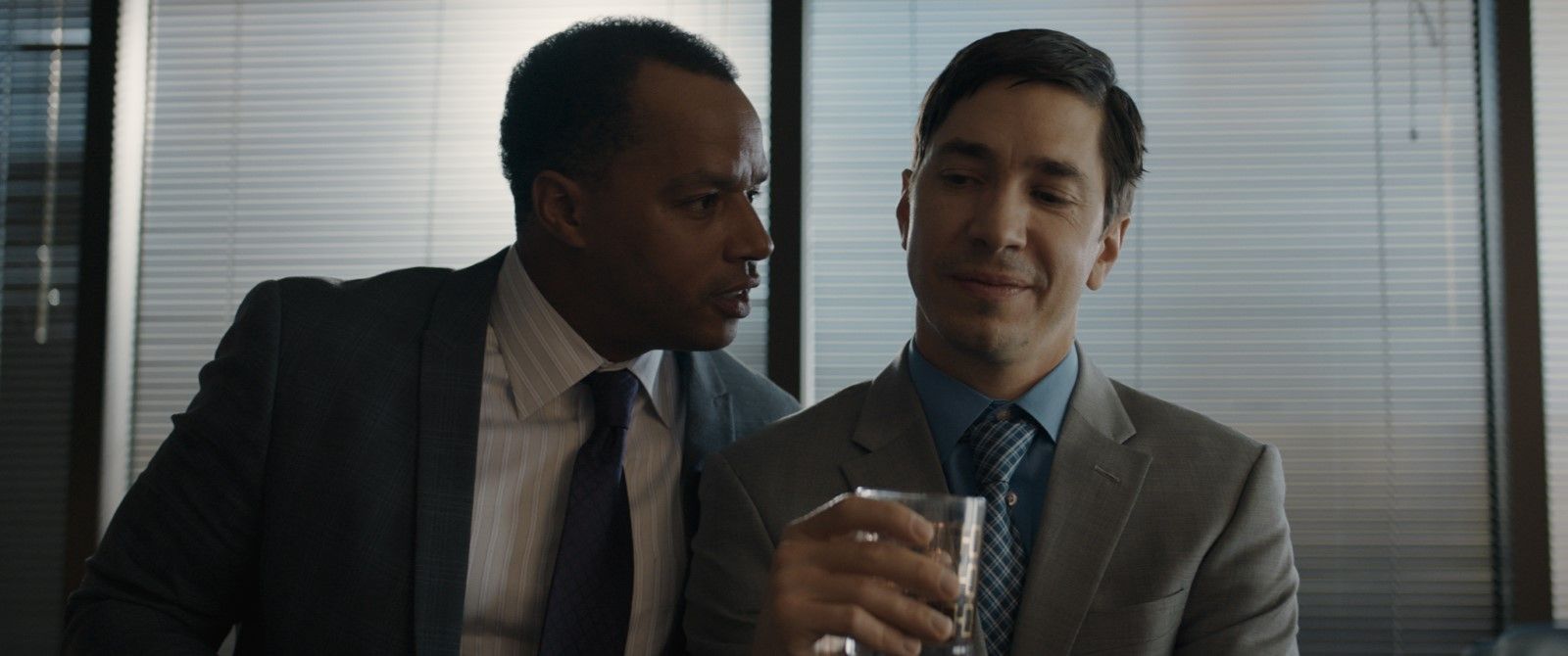 Photo de Justin Long - The Wave : Photo Donald Faison, Justin Long ...