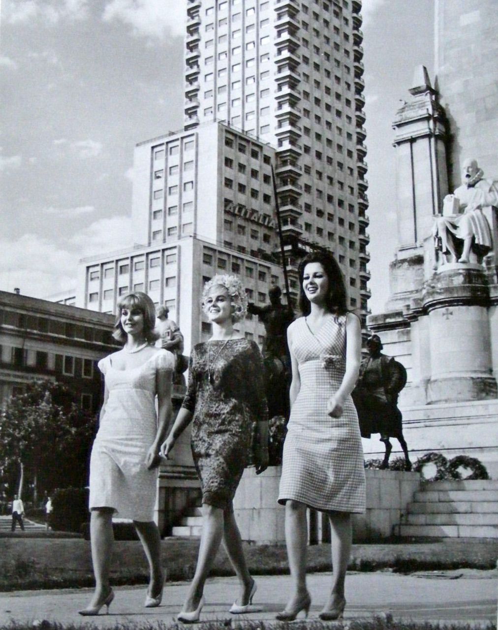 Photo du film Trois filles à Madrid - Photo 7 sur 9 - AlloCiné