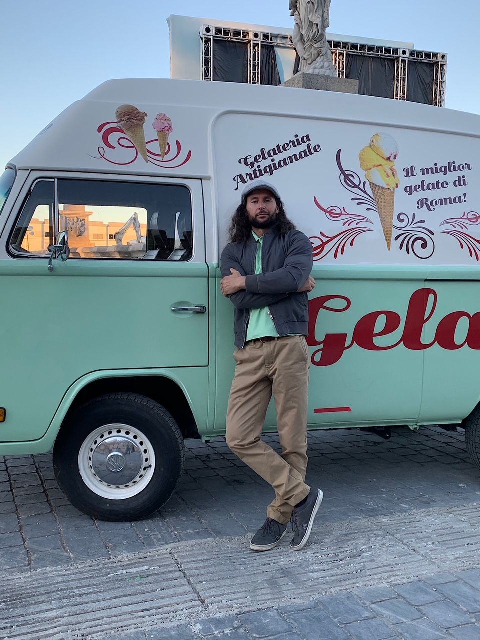 Photo de Sebastien Large - Red Notice : Photo Sebastien Large - Photo 4 ...