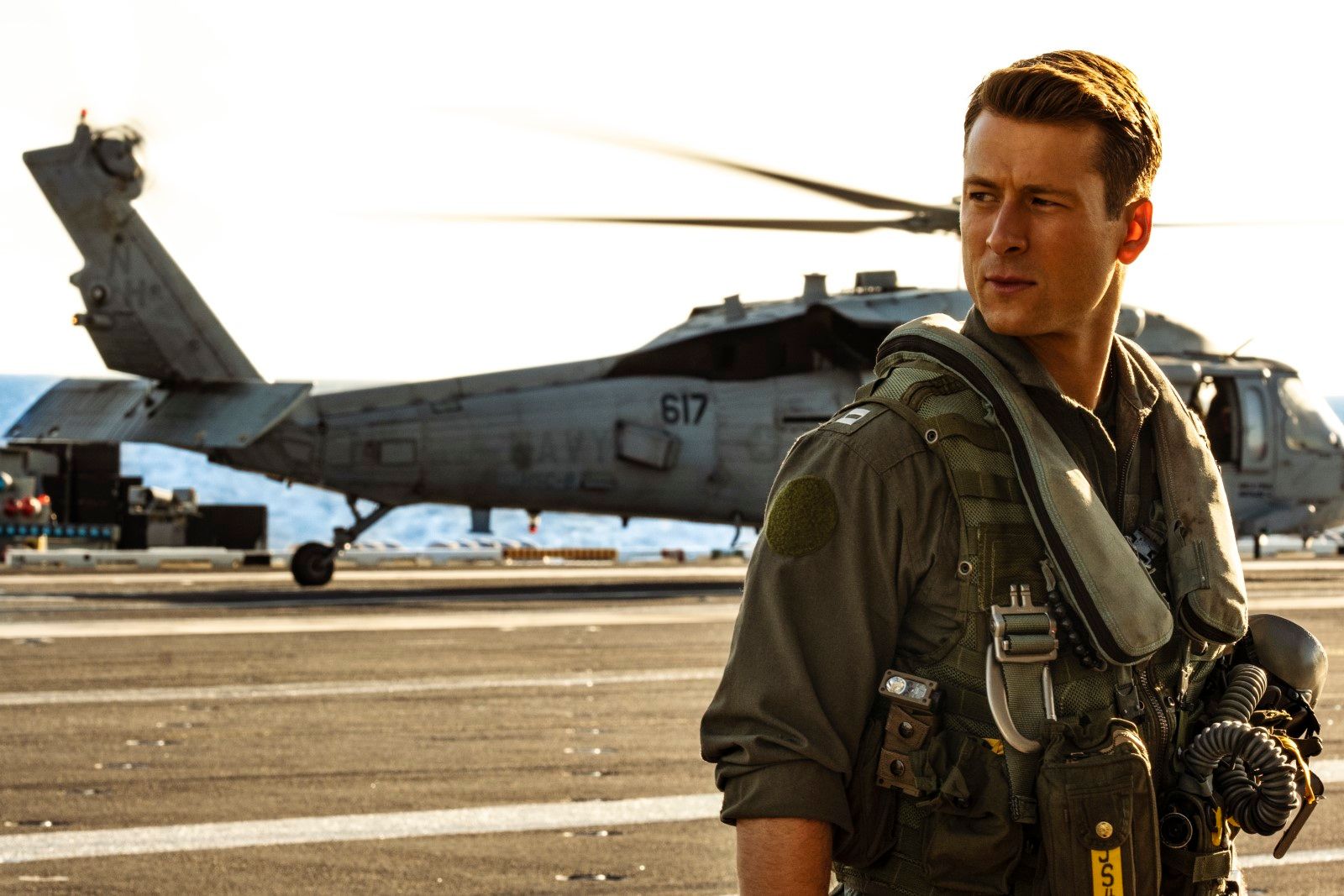 Photo de Glen Powell - Top Gun: Maverick : Photo Glen Powell - Photo 31 sur 72 - AlloCiné
