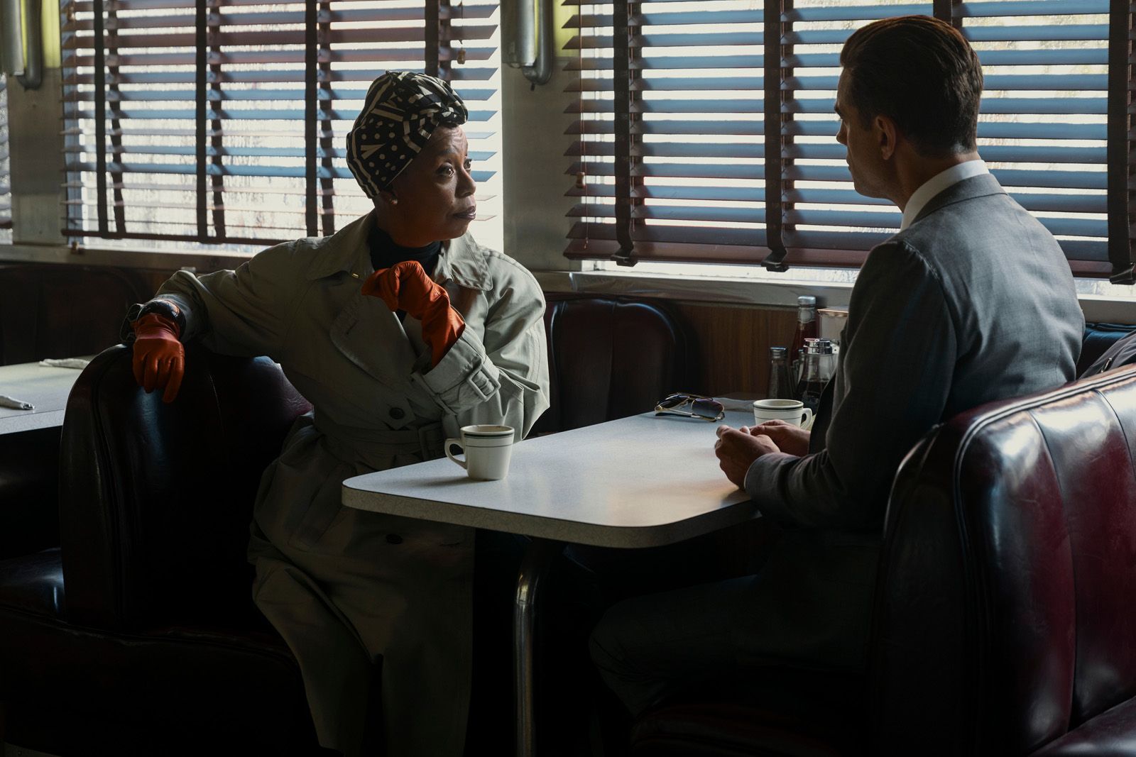 The Watcher : Photo Noma Dumezweni, Bobby Cannavale - 19 sur 28 - AlloCiné
