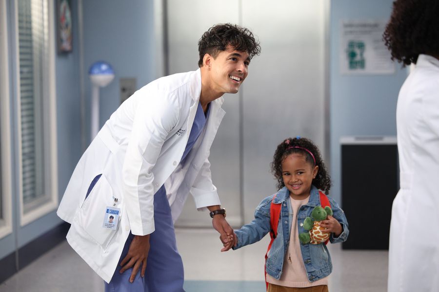 Grey's Anatomy : Grey's Anatomy : Photo Janai Kaylani, Niko Terho - 34 ...