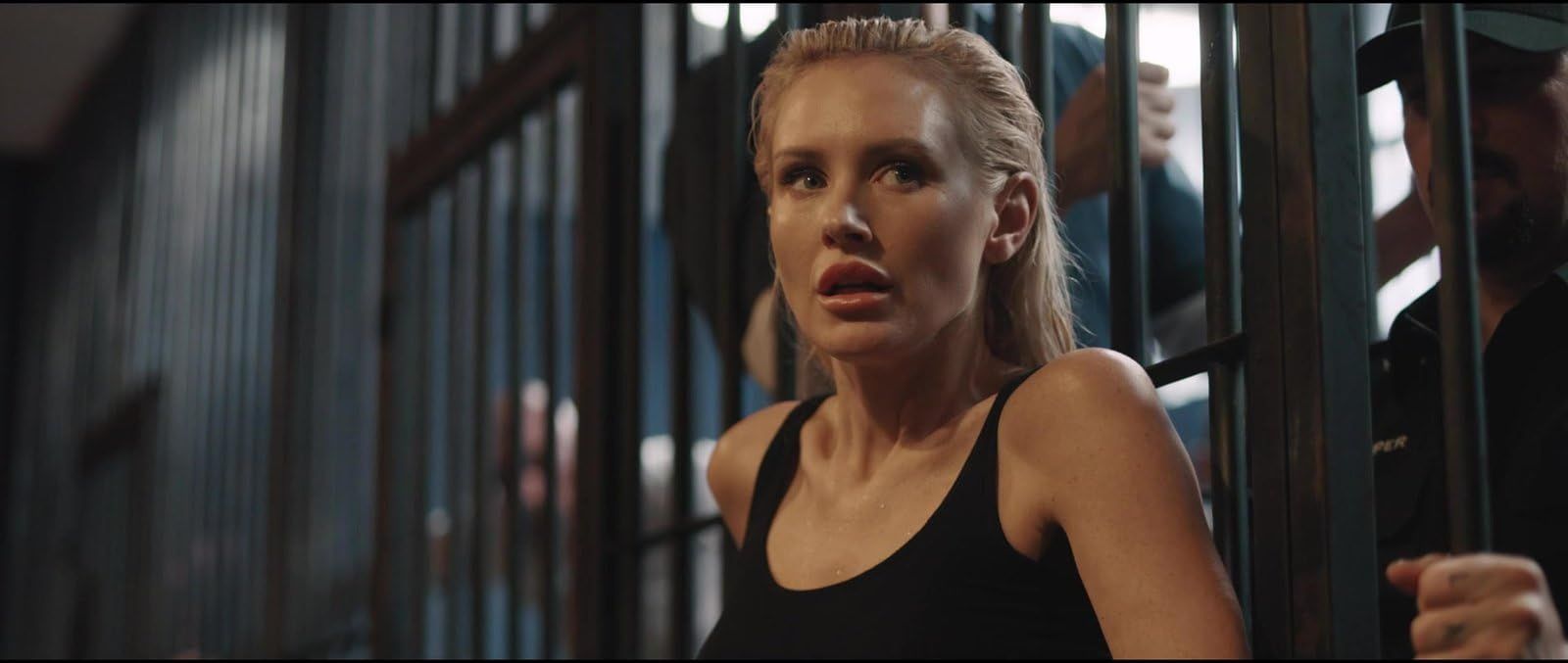 Photo du film The Flood - Photo 5 sur 9 - AlloCiné