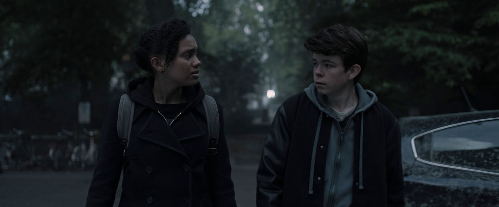 Invasion : Invasion : Photo India Brown, Paddy Holland - 13 sur 32 ...