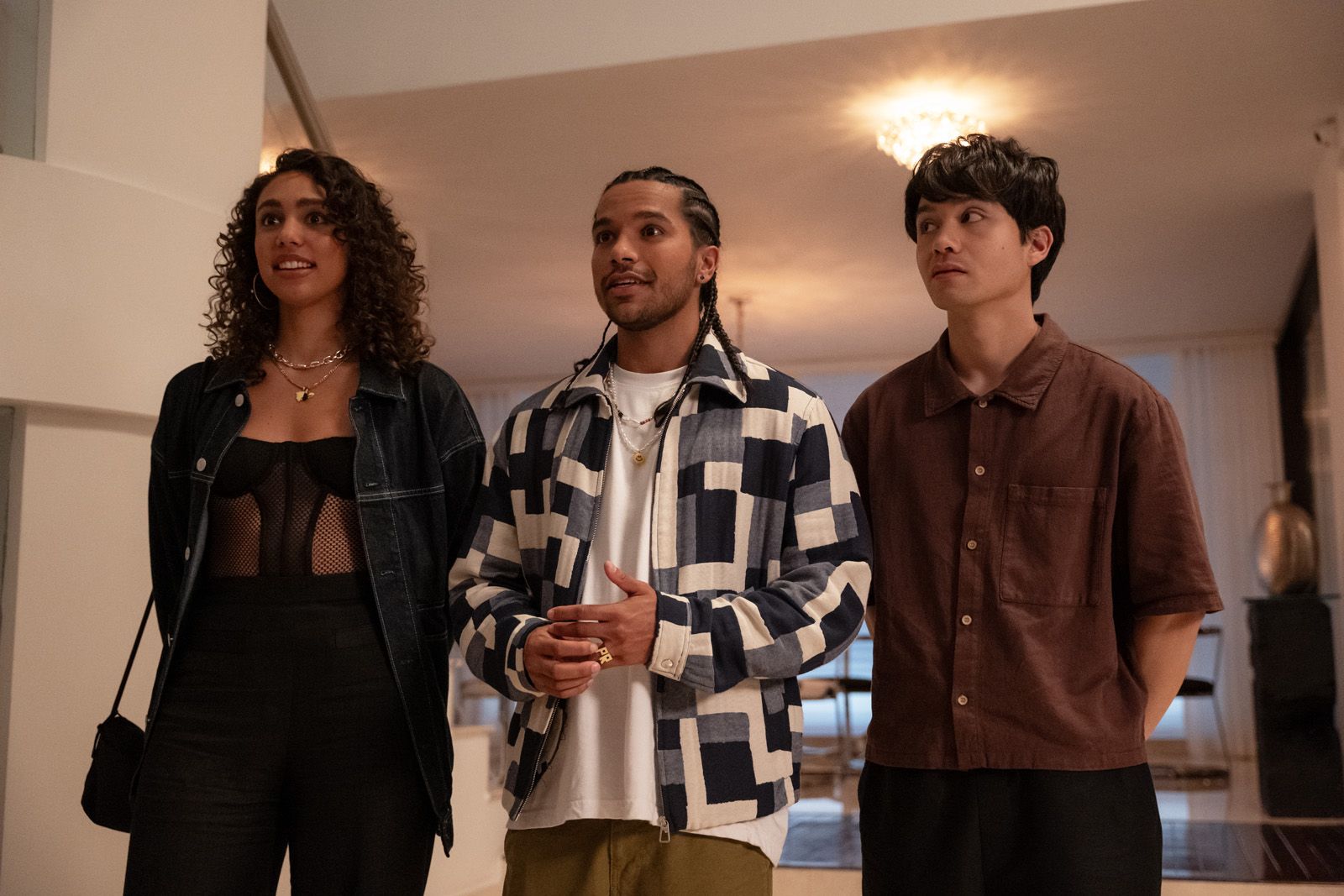 Photo de Tyler Dean Flores - Neon : Photo Tyler Dean Flores, Emma ...