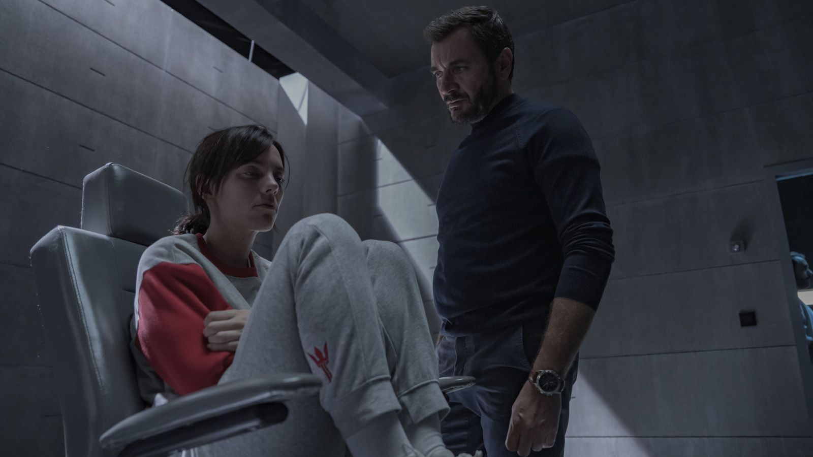 Reine Rouge : Photo Vicky Luengo, Alex Brendemühl - 28 sur 29 - AlloCiné