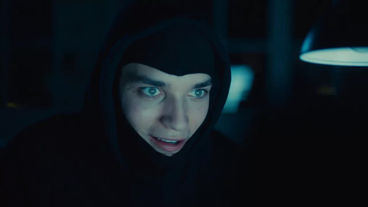 Poster Knokke Off : Jeunesse dorée saison 1 - Affiche 7 sur 22 - AlloCiné