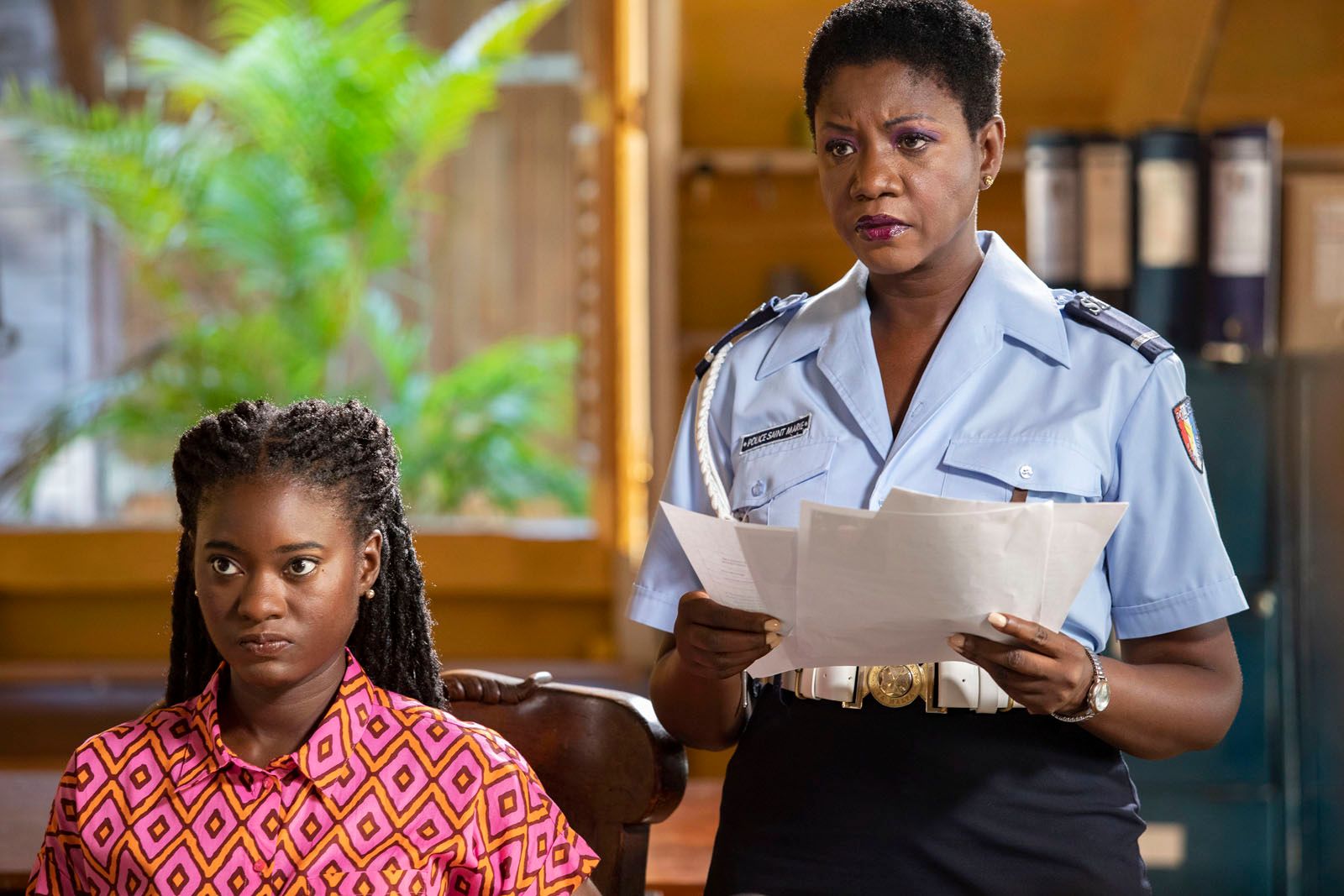 Meurtres au paradis : Meurtres au paradis : Photo Ginny Holder, Shantol ...