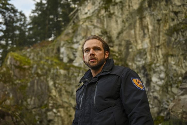 Photo de Max Thieriot - Fire Country : Photo Max Thieriot - Photo 6 sur ...