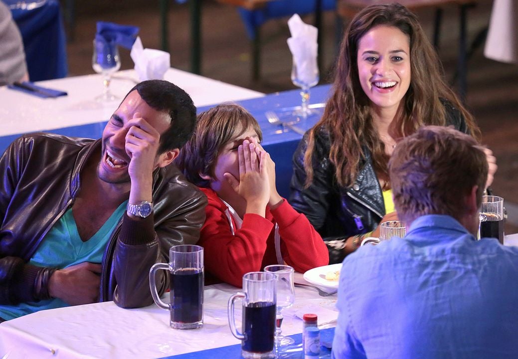 Photo de Alice David - Babysitting : Photo Enzo Tomasini, Alice David ...