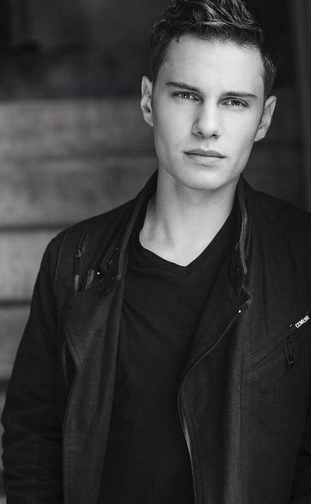 Photo de Nathan Jean - Affiche Nathan Jean - Photo 0 sur 1 - AlloCiné