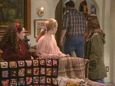 Poster Roseanne saison 3 - Affiche 162 sur 296 - AlloCiné