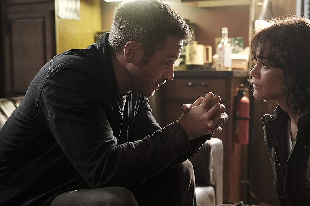 Poster Somewhere Between saison 1 - Affiche 17 sur 67 - AlloCiné