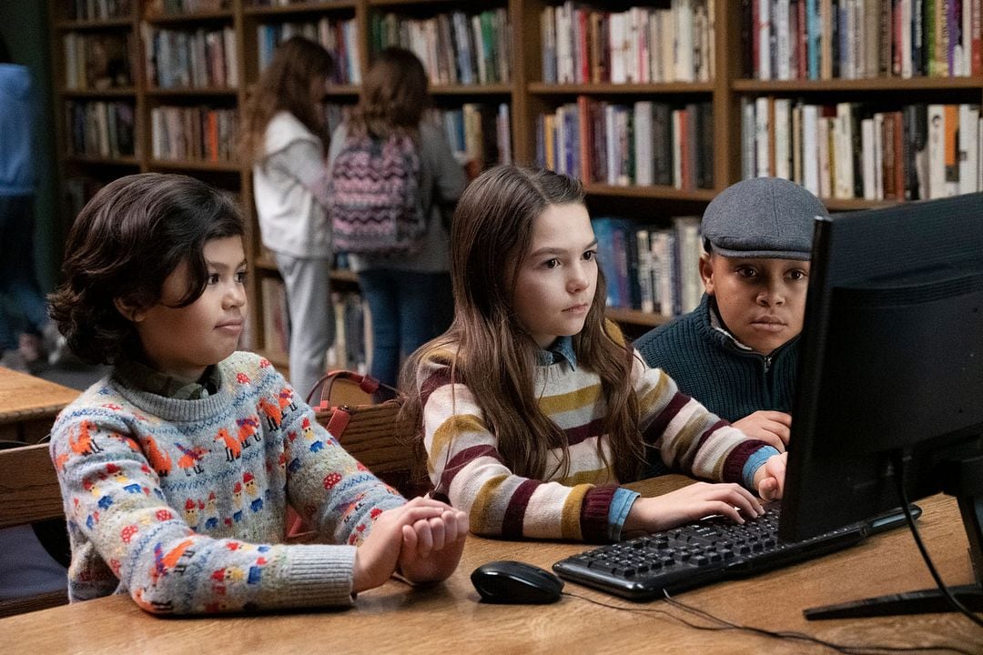 Home Before Dark : Home Before Dark : Photo Brooklynn Prince, Deric McCabe, Jibrail Nantambu ...