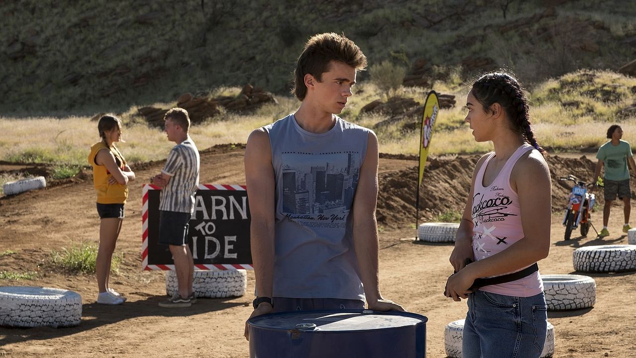 Poster MaveriX saison 1 - Affiche 3 sur 11 - AlloCiné