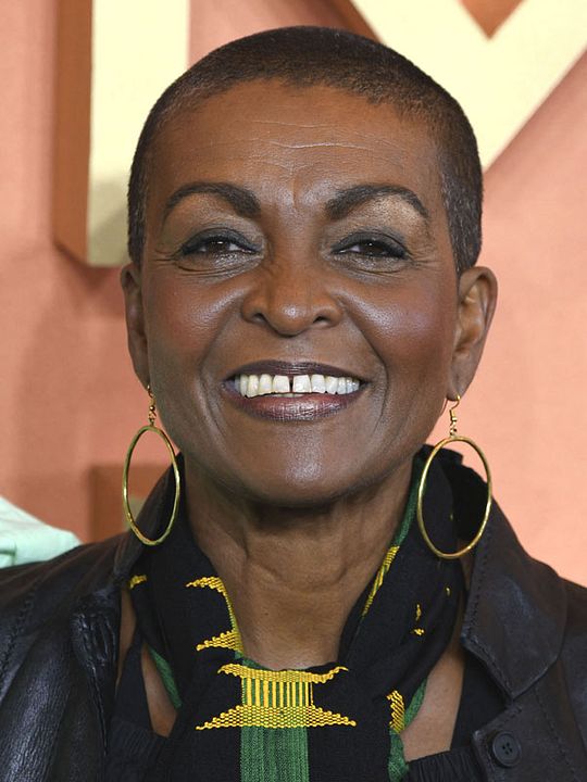 Photo de Adjoa Andoh - Affiche Adjoa Andoh - Photo 0 sur 5 - AlloCiné