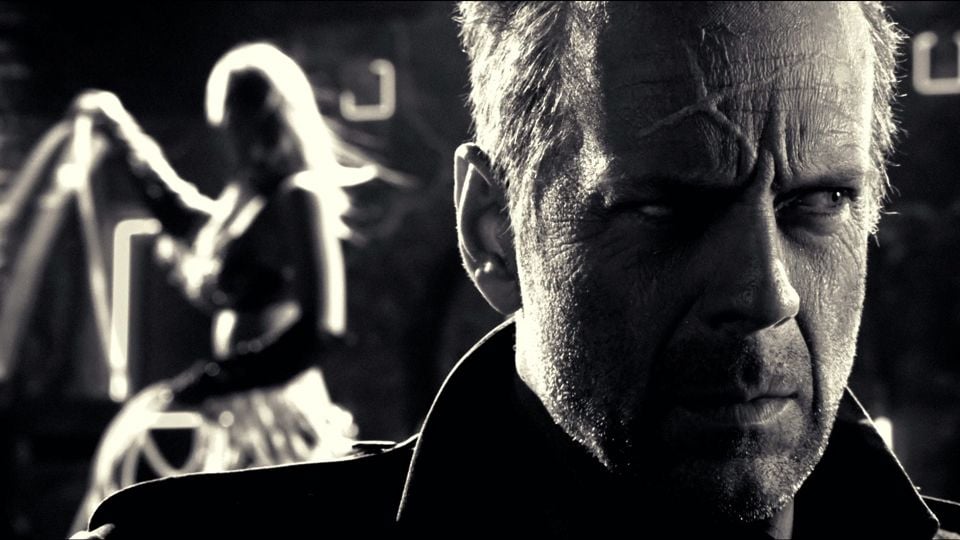 Trailer du film Sin City - Sin City Bande-annonce (3) VF - AlloCiné