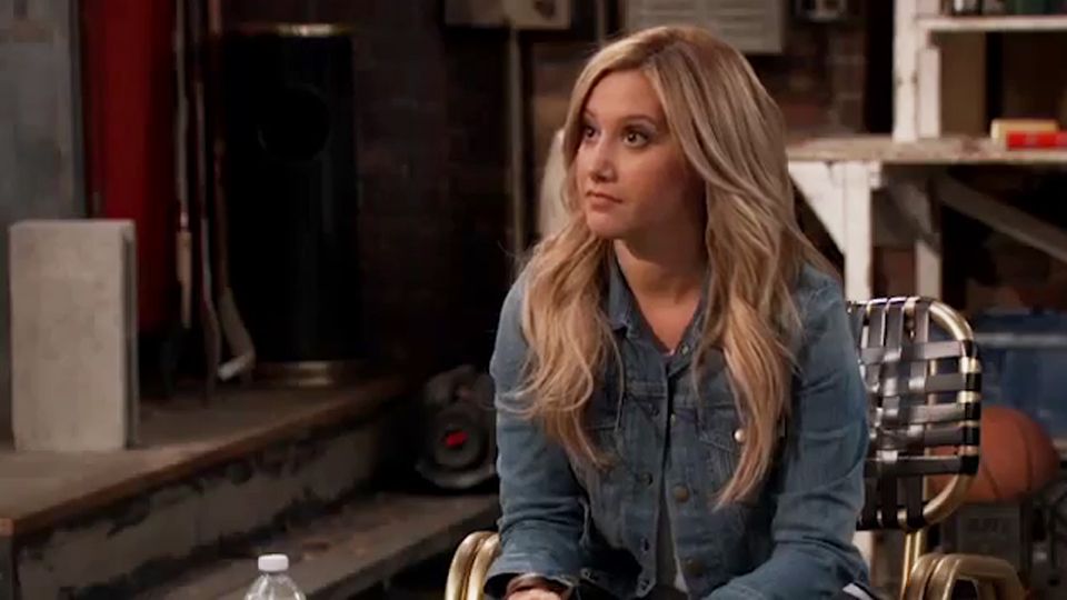 Clipped - saison 1 Bande-annonce VO - Trailer Clipped S01 - AlloCiné