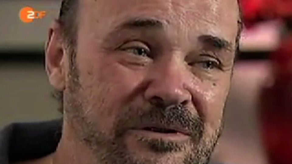 Extrait du film L'Oracle - L'Oracle - EXTRAIT VOST "Interview télévisée ...