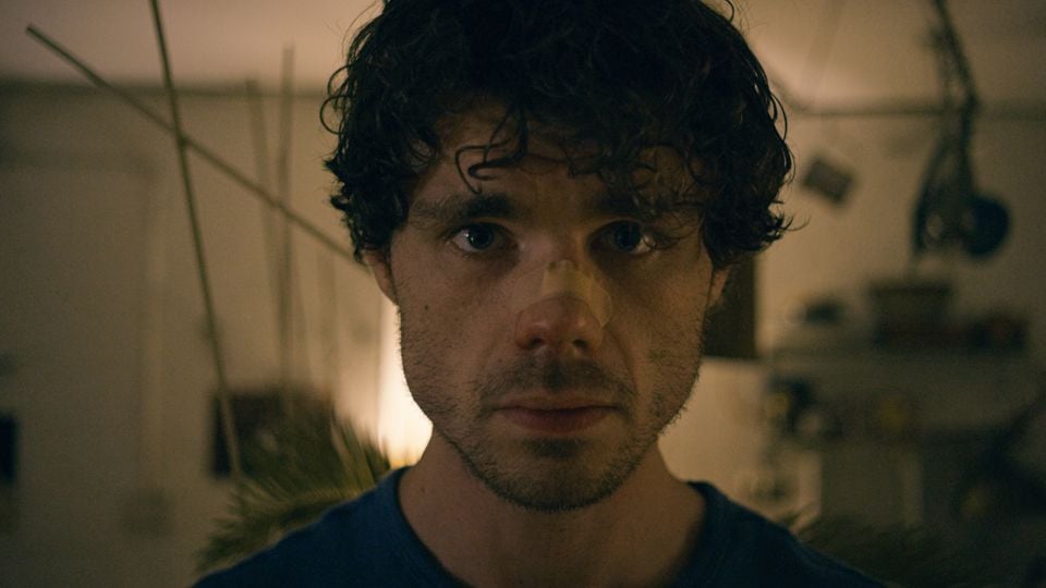 Bande annonce de Bègue - Bègue Bande-annonce VO - AlloCiné