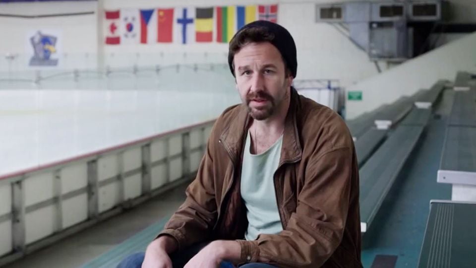 Trailer du film Mascots - Mascots Bande-annonce VO - AlloCiné