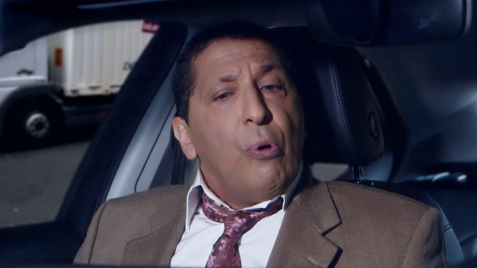 A votre service - saison 3 Teaser (2) VF - Teaser A votre service S03 ...