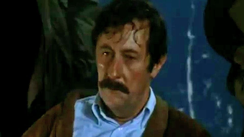 Trailer du film Le Moustachu - Le Moustachu Bande-annonce VF - AlloCiné