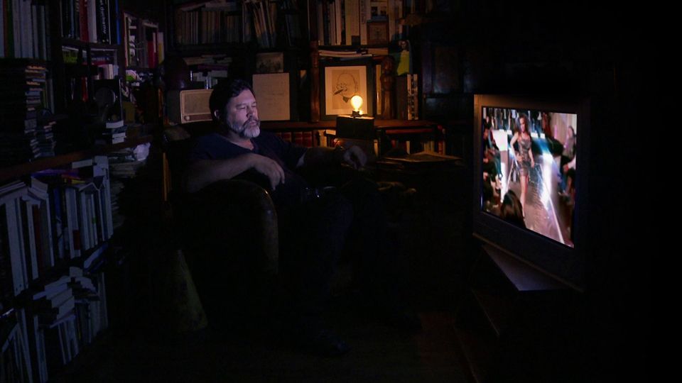 Trailer du film Spectateur - Spectateur Bande-annonce VF - AlloCiné