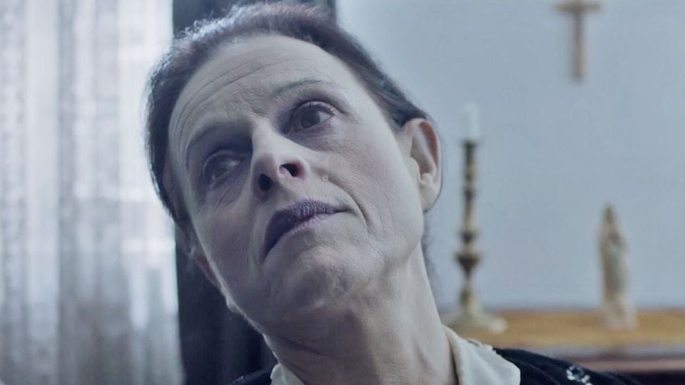 Trailer du film Post Mortem - Post Mortem Bande-annonce VF - AlloCiné