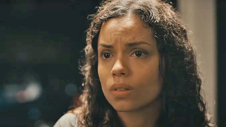 Trailer du film Barbare - Barbare Bande-annonce VO - AlloCiné