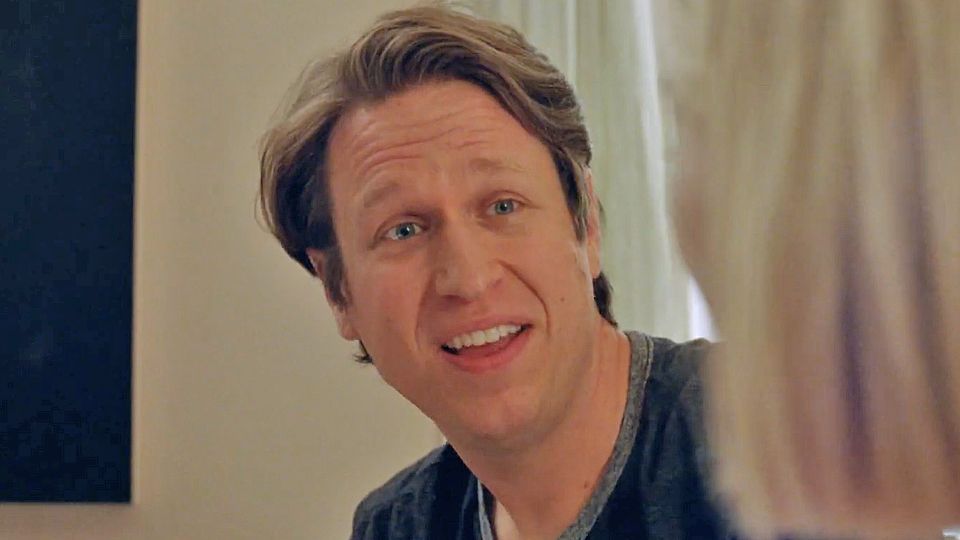 Crashing - saison 3 Bande-annonce VO - Trailer Crashing S03 - AlloCiné