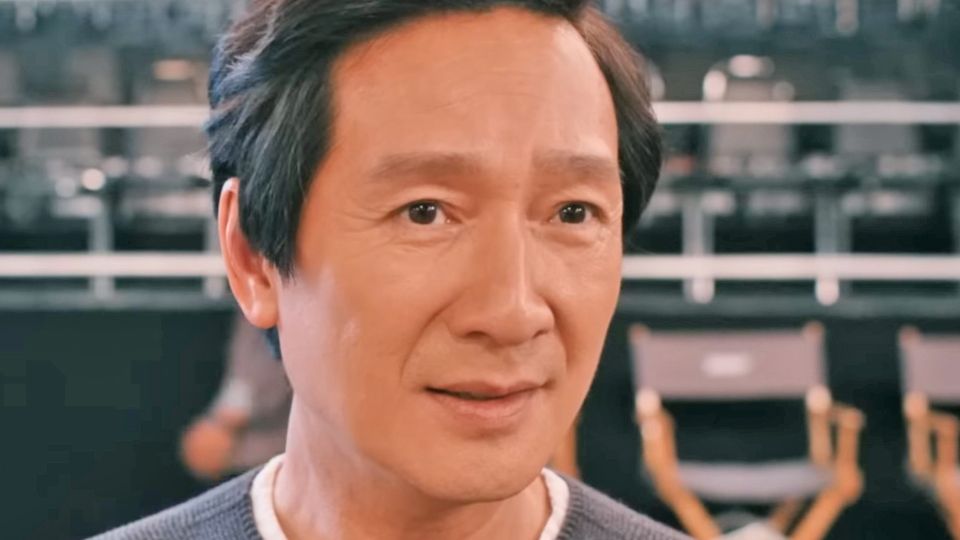 Américain de Chine - saison 1 Teaser VO - Teaser Américain de Chine S01 - AlloCiné